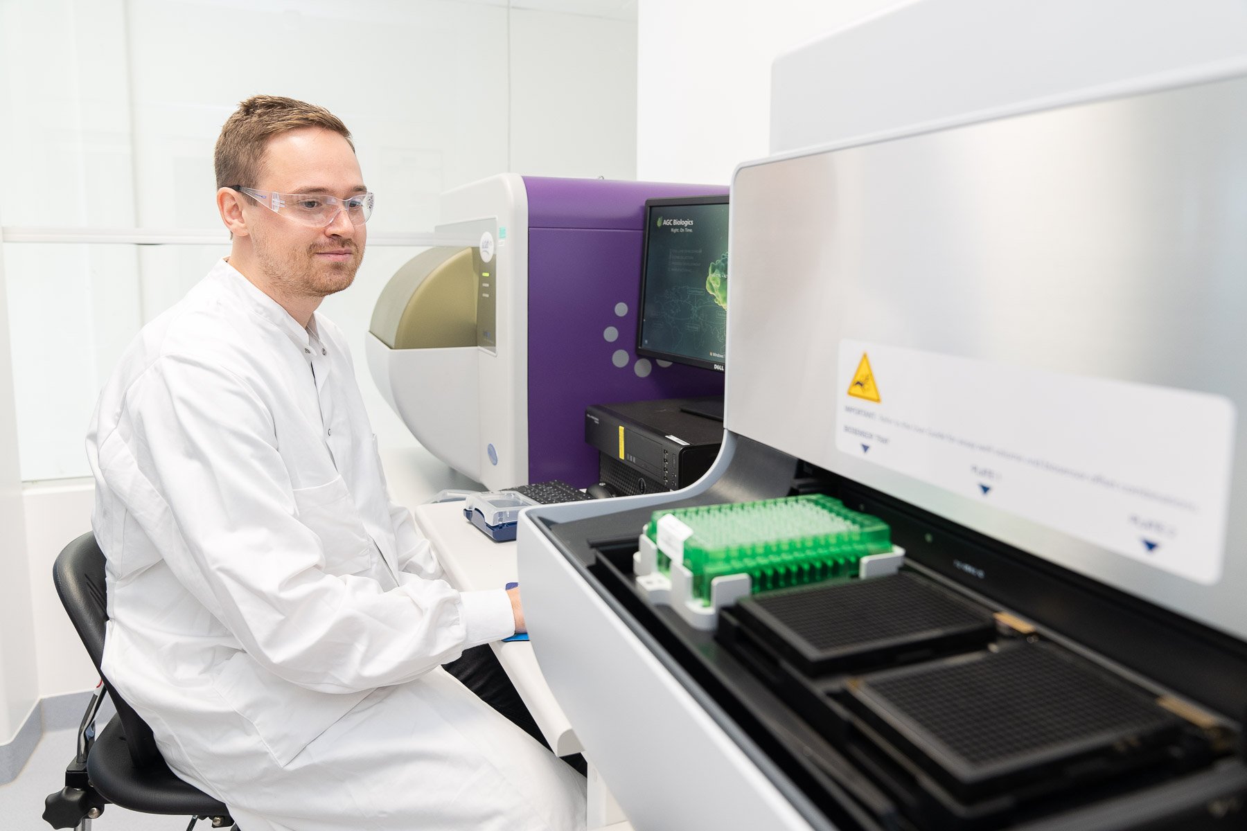 Microbial Manufacturing Services | AGC Biologics